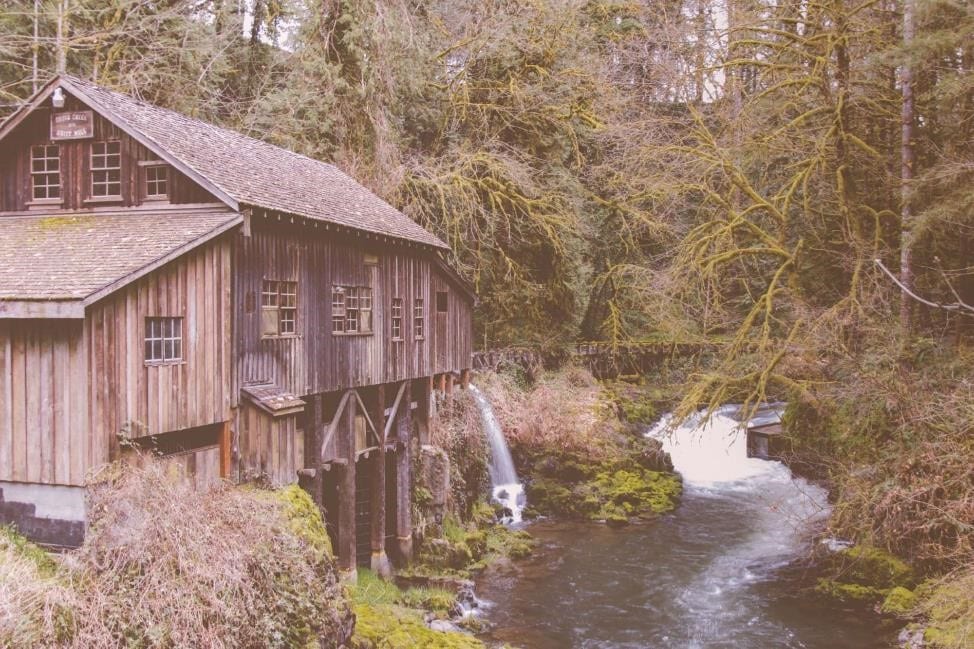 How to Keep Your Cedar Siding Looking Like New - EMA Construction